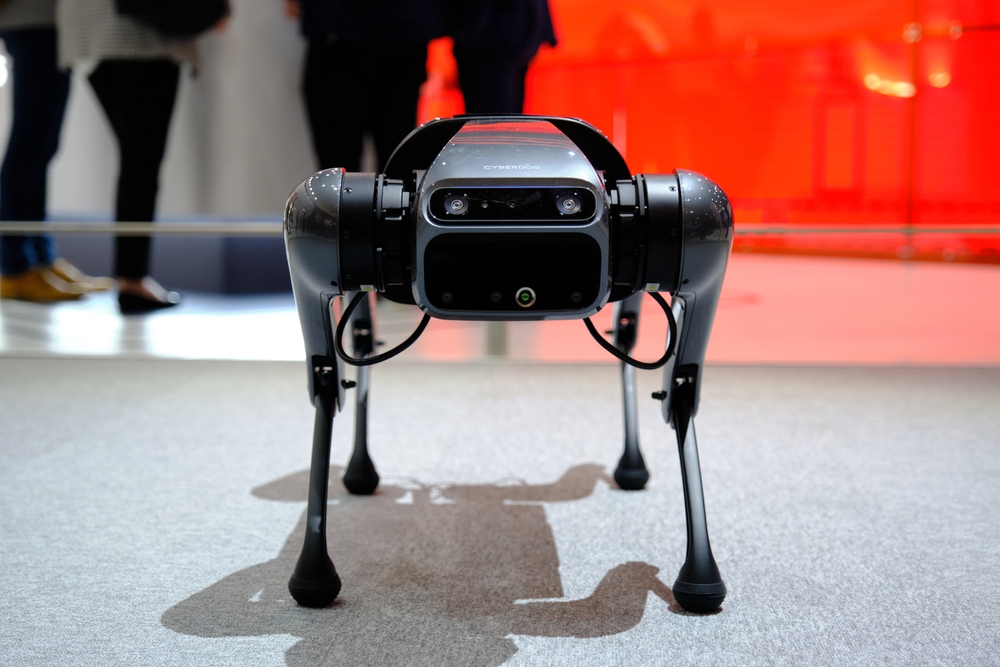 Xiaomi unveils new foldable phone and upgraded robot dog – 5G.hr
